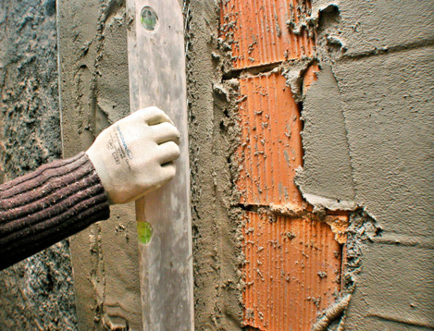 Intonacare una parete | Come applicare l'intonaco in modo perfetto ...