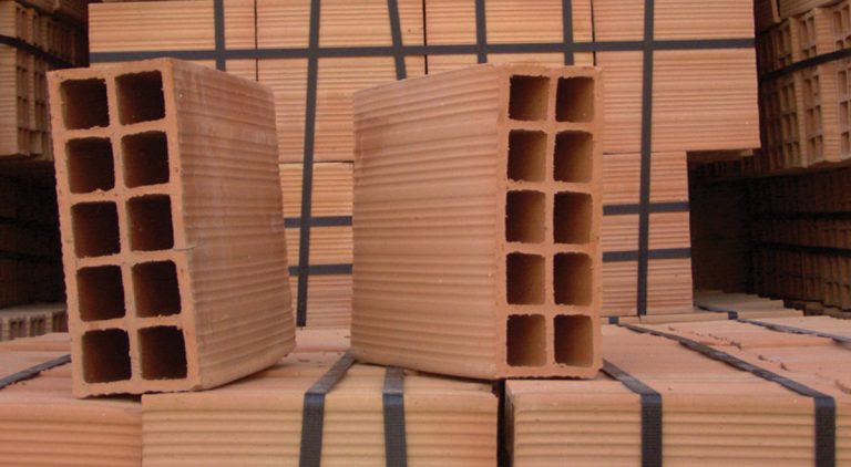 Mattoni forati e mattoni pieni | Tipologie e utilizzo nei dettagli ...