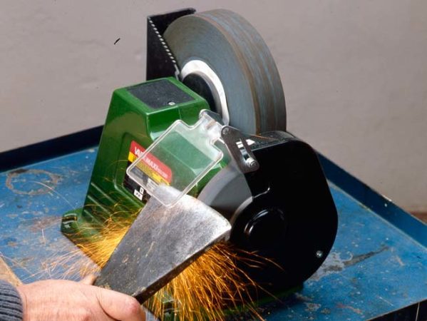 Affilare coltelli e altri utensili | Guida illustrata | Tecniche ...