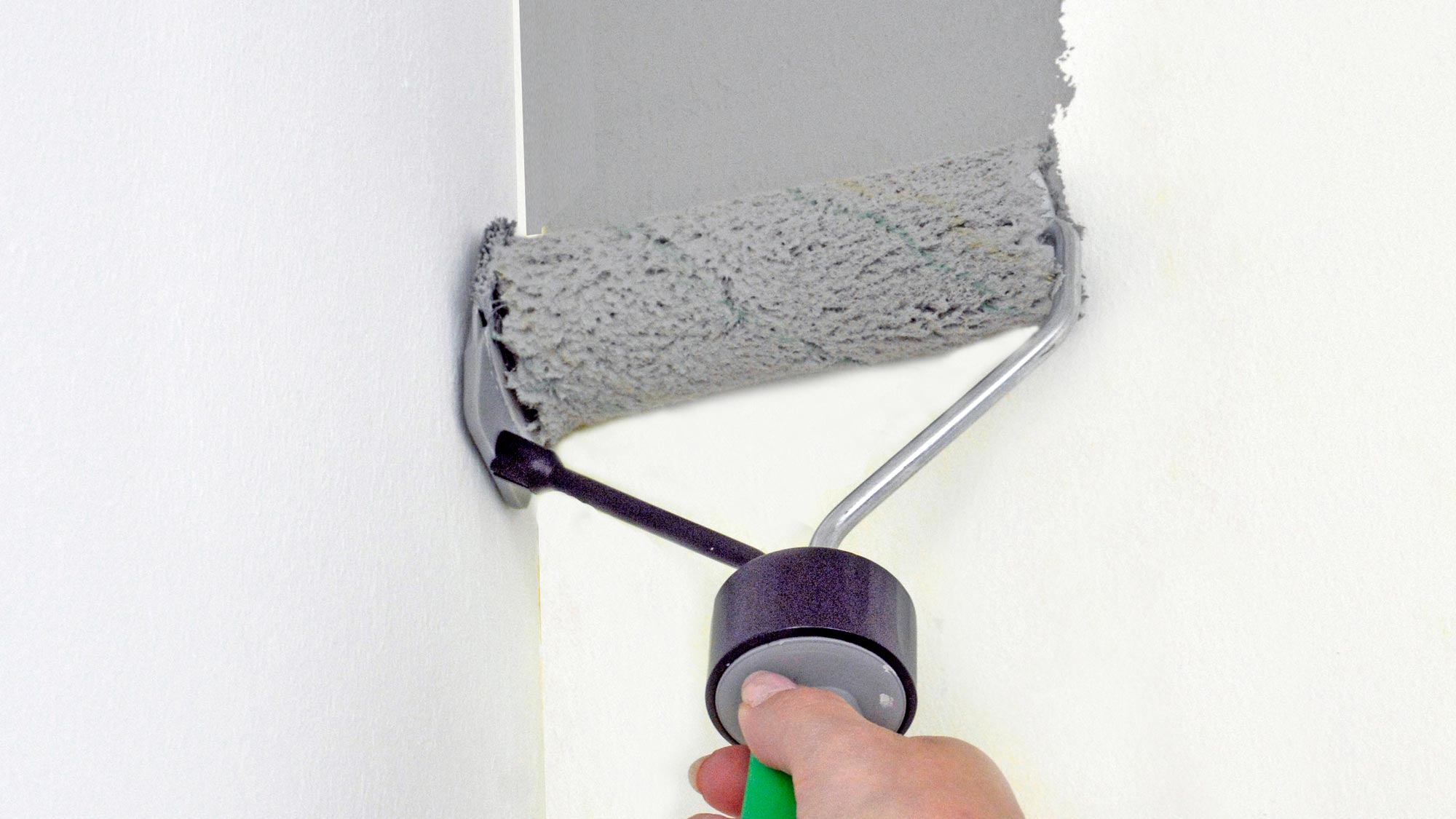 Tinteggiatura più facile e v­­eloce con i prodotti Nespoli Group ...