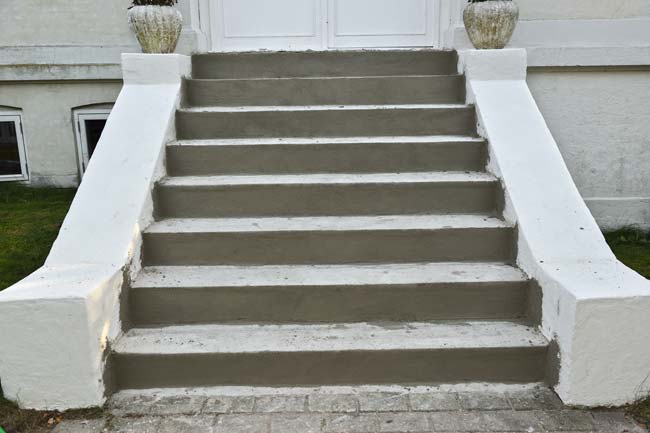 Rivestimento scale esterne con piastrelle | Preparazione e posa fai da te