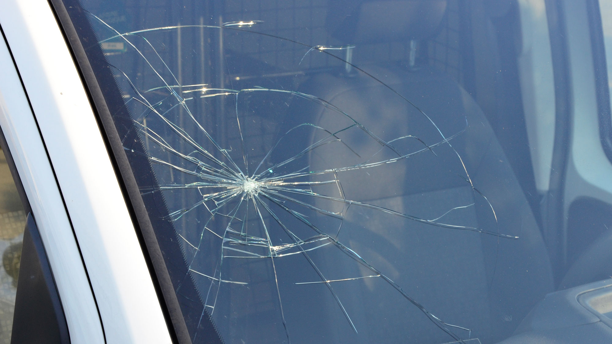 Sostituzione parabrezza, come farlo | Bricoportale